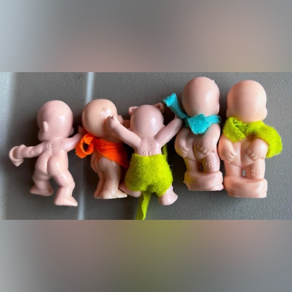 Hasbro | Toys | Vintage Hasbro Lil Babies Figurines Oodles Vinyl Set Of ...